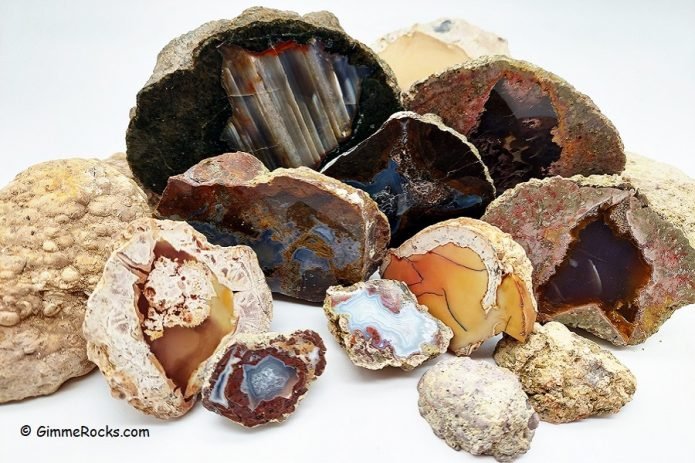 Thundereggs – Rough Rocks with Crystal Surprised Interiors